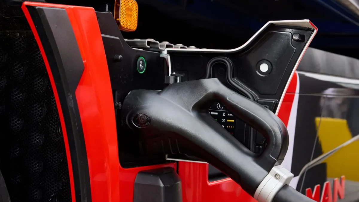 First HoLa Megawatt Charging Site Opens Along German Autobahn | ABB E ...